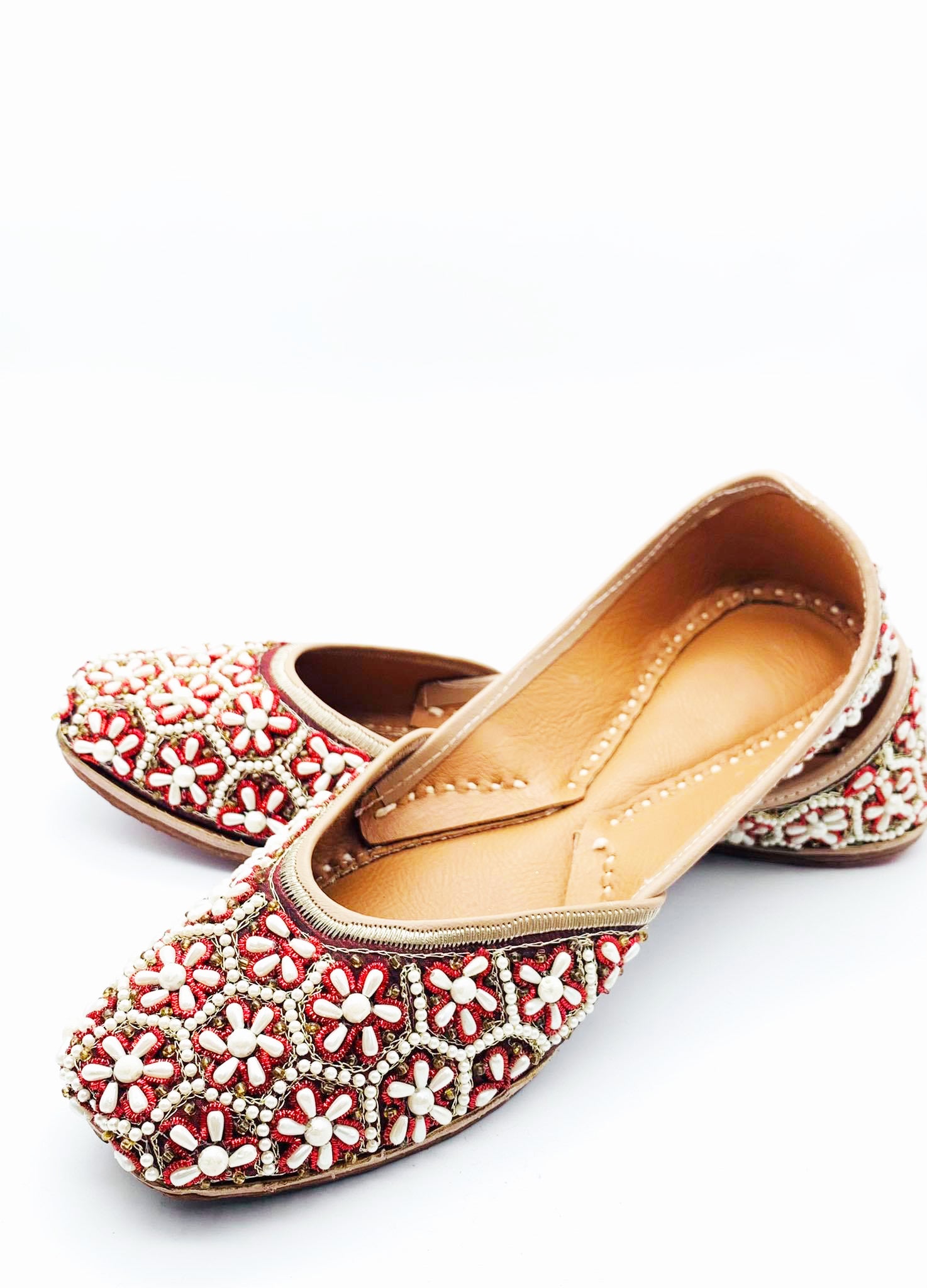 Punjabi Jutti With Heavy Stone Work– Saheli Ethnic Indian Wear
