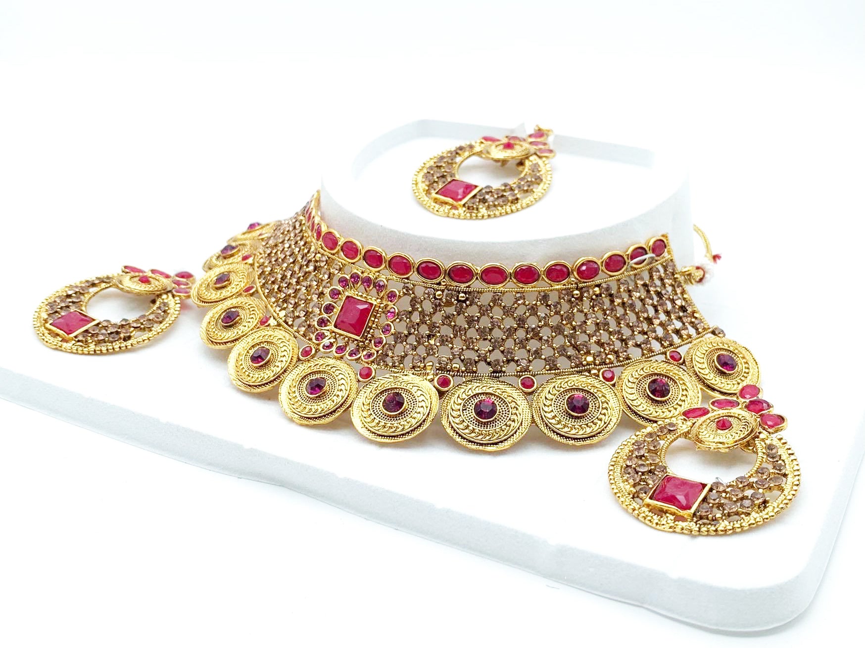 Dark Pink And Golden Stone Beautiful Chokar Set– Saheli Ethnic Indian Wear