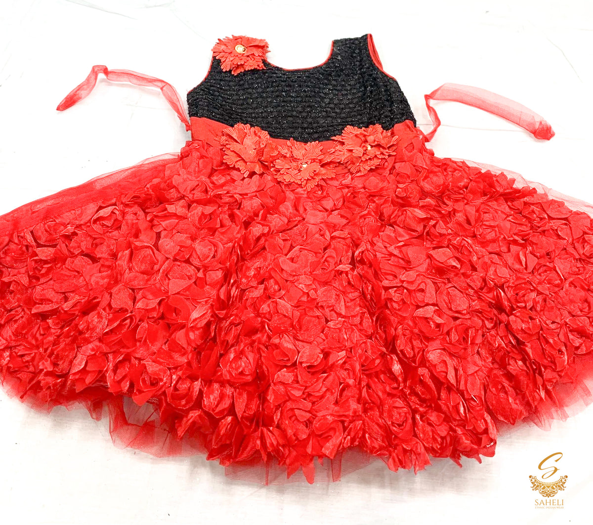 black and red colour floral pattern beautiful frock– Saheli Ethnic ...